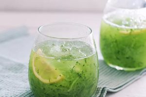 5 Resep Es Timun Serut Segar, Bisa Pakai Lemon, Selasih, dan Soda!