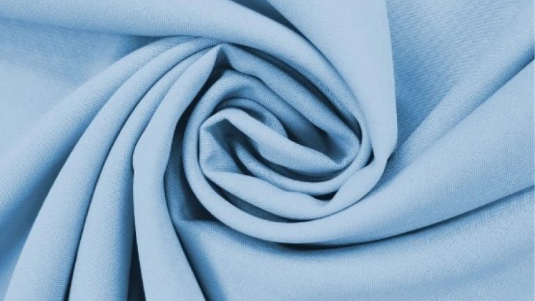 Kain Polyester: Karakteristik, Kelebihan, Kekurangan, dan Cara Merawat